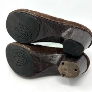 Dansko | Shoes | Dansko 36 Heel Cap Off Nori Clog Brown Suede 2 Heel ...